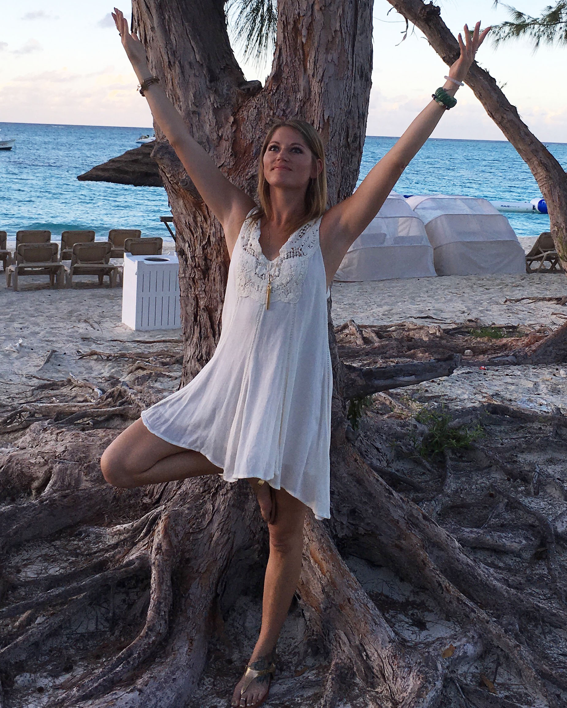 Amber Field, Oil Guru at Hello Essentials